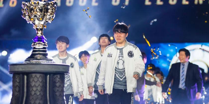 Mercato LoL : Rookie rejoint NiP (V5) et obtient le statut de joueur résident de la LPL