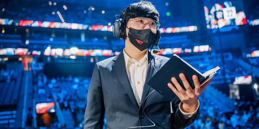 Mercato LoL : T1 confirme la promotion de Bengi, ainsi que les départs de Moment et Asper