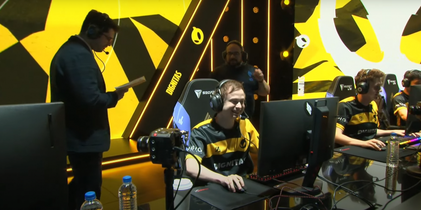 Mercato LoL : FlyQuest recruterait Jensen à la midlane pour les LCS 2024