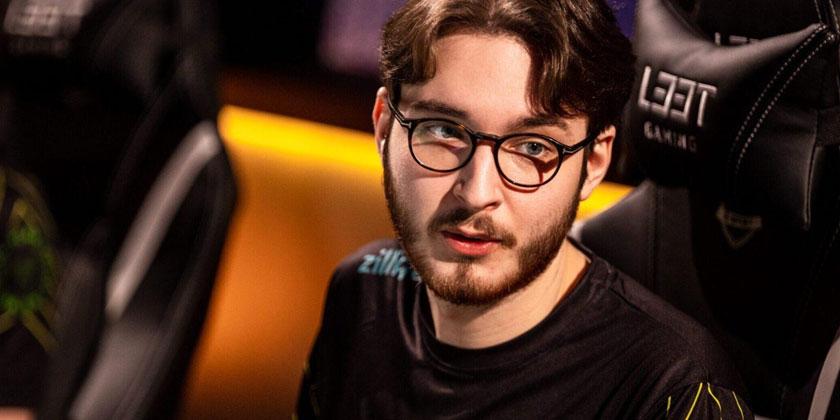 Aleksib sur le banc chez NIP, hampus reprend sa place