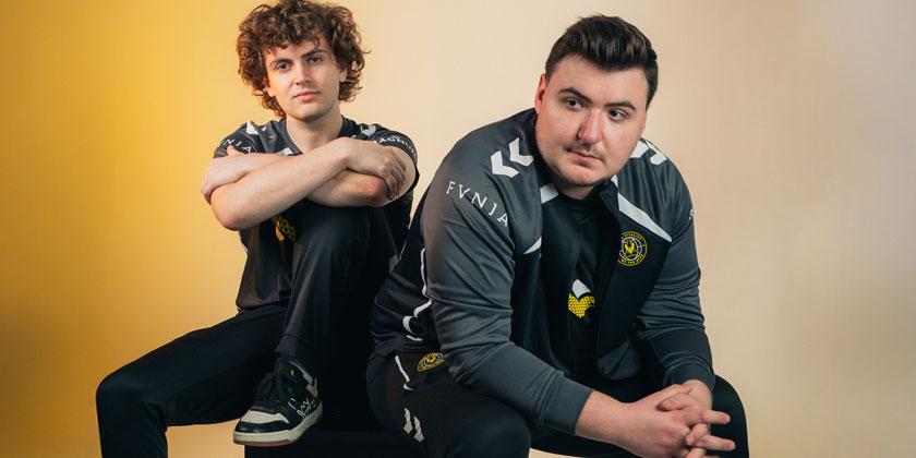 Sexy video man bete got comfortable and she knelt in front