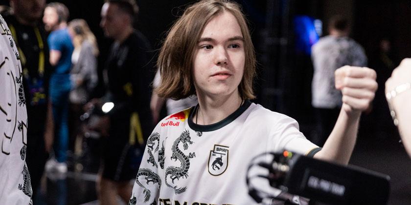 HLTV Awards 2024 : Donk au sommet, ZywOo sur le podium